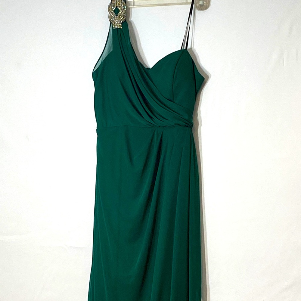 Xscape Forest Green One Shoulder Brooch Style Embelli… - Gem